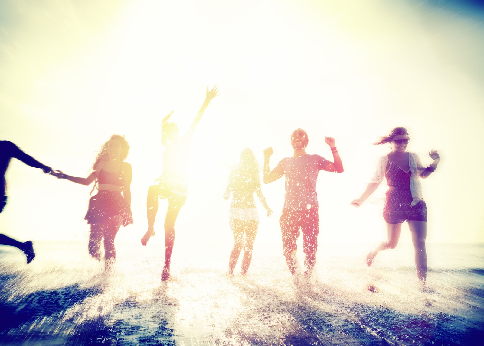 4 Key Reasons Why We Lose Friends As We Age - And Why It’s A Good Thing