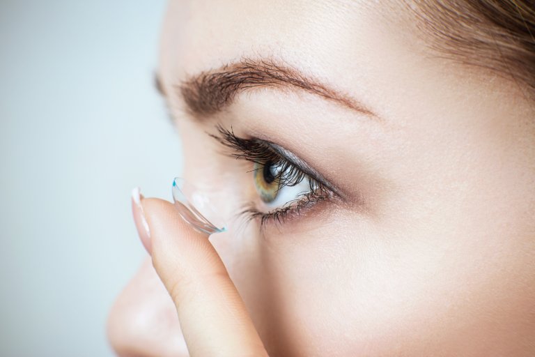 28-Year-Old Develops Prototype For Contact Lenses That Correct Color ...