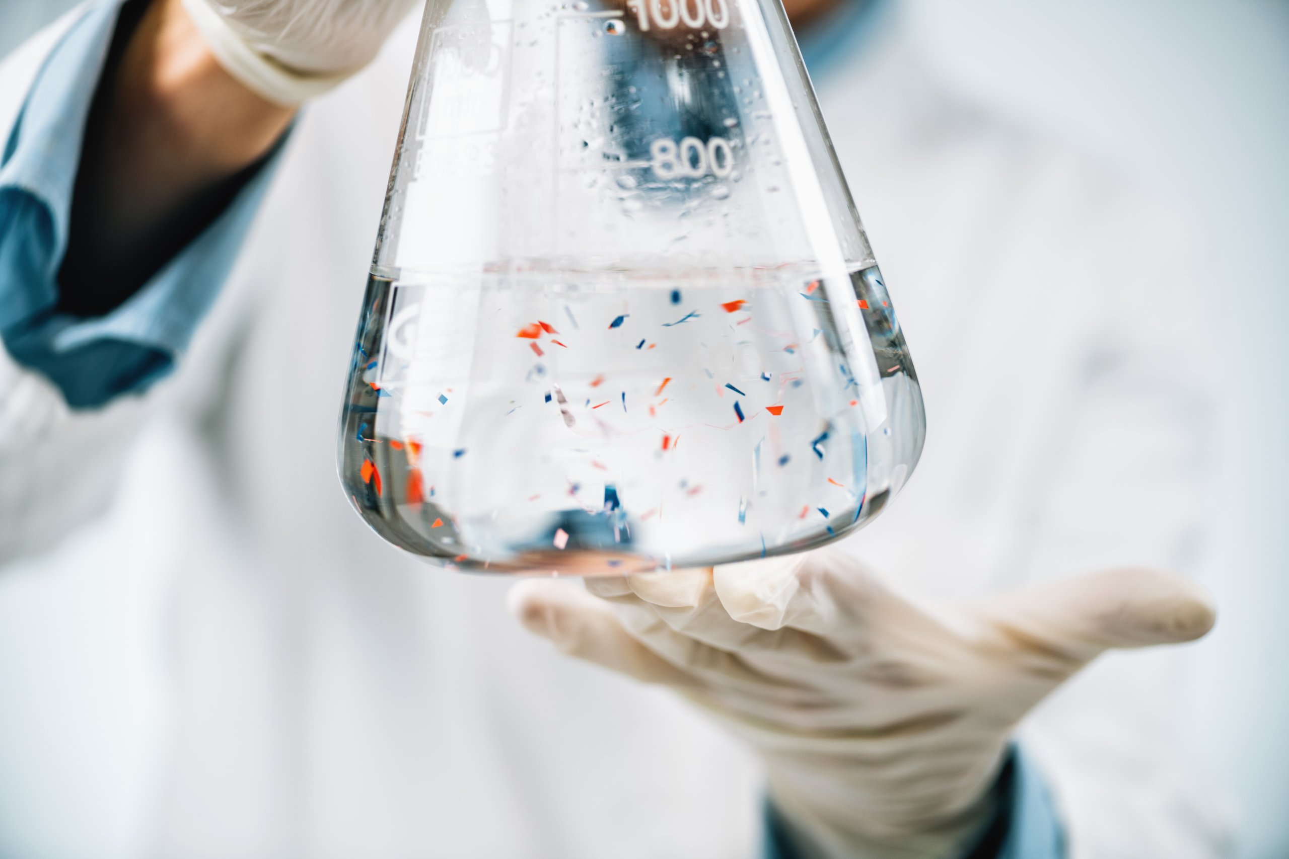 Microplastics Found In The Lungs of 11 Out Of 13 People Who Were Tested